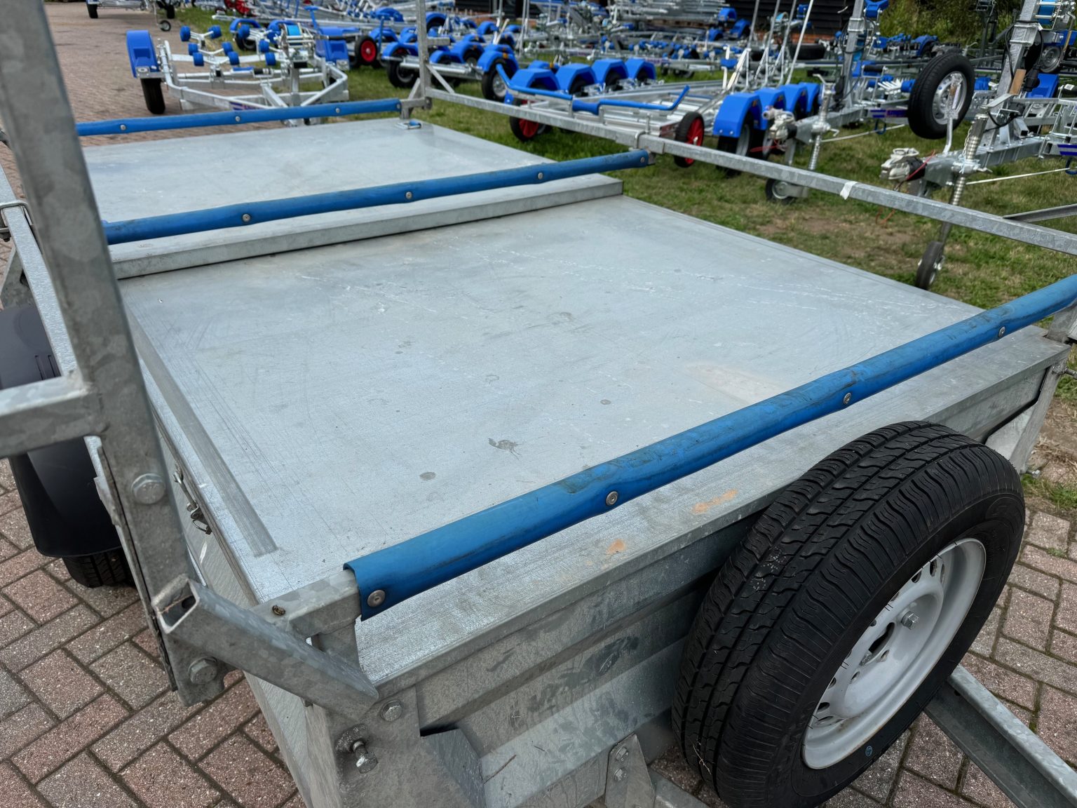 Steel Cover Box Trailer 6×4 new size – Mersea Trailers