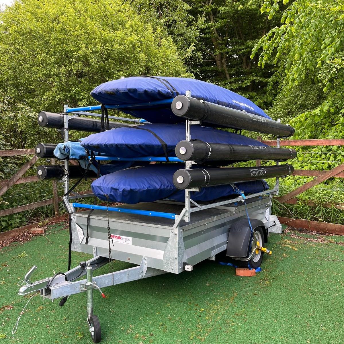 Box Trailer with Racks – Mersea Trailers