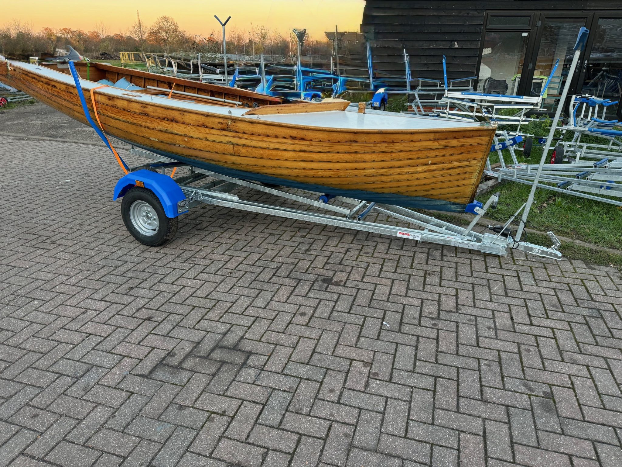 Wooden Boat trolley 250 size extended with central rollers – Mersea Trailers