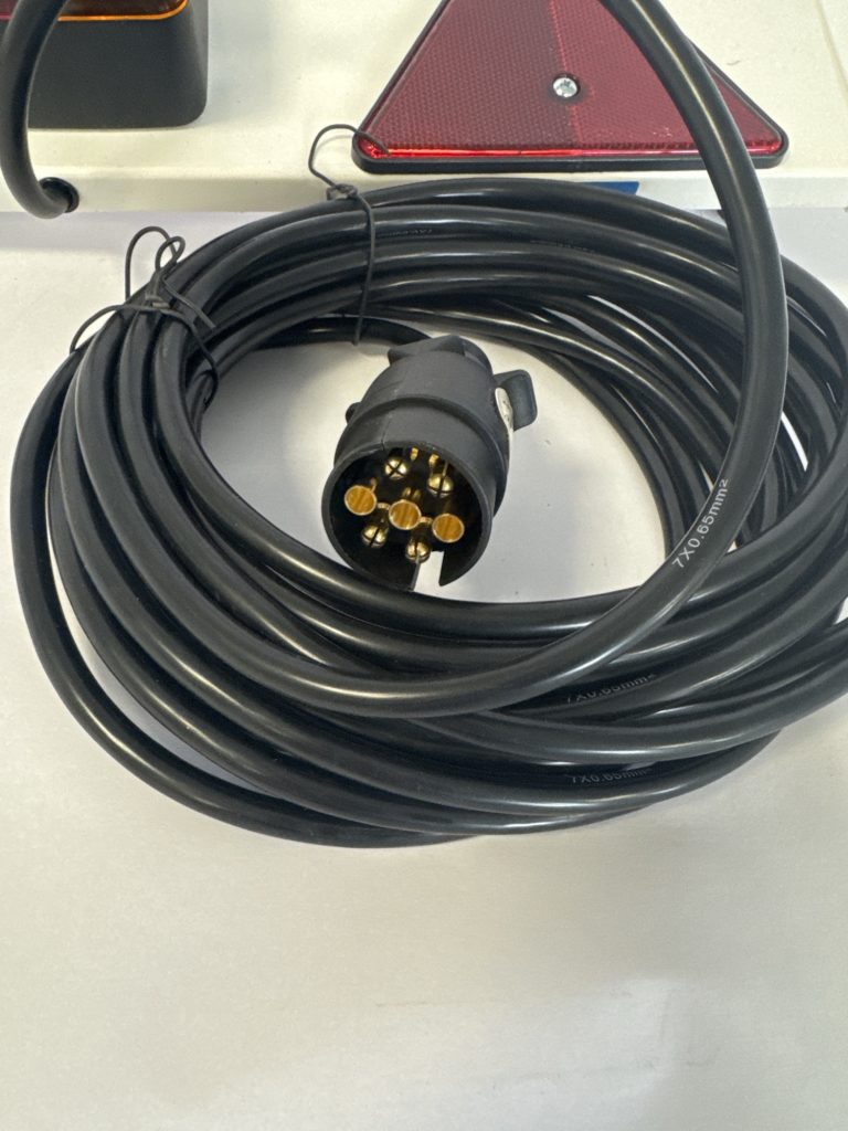 6 foot Lighting Board + 10m cable+fog light. – Mersea Trailers