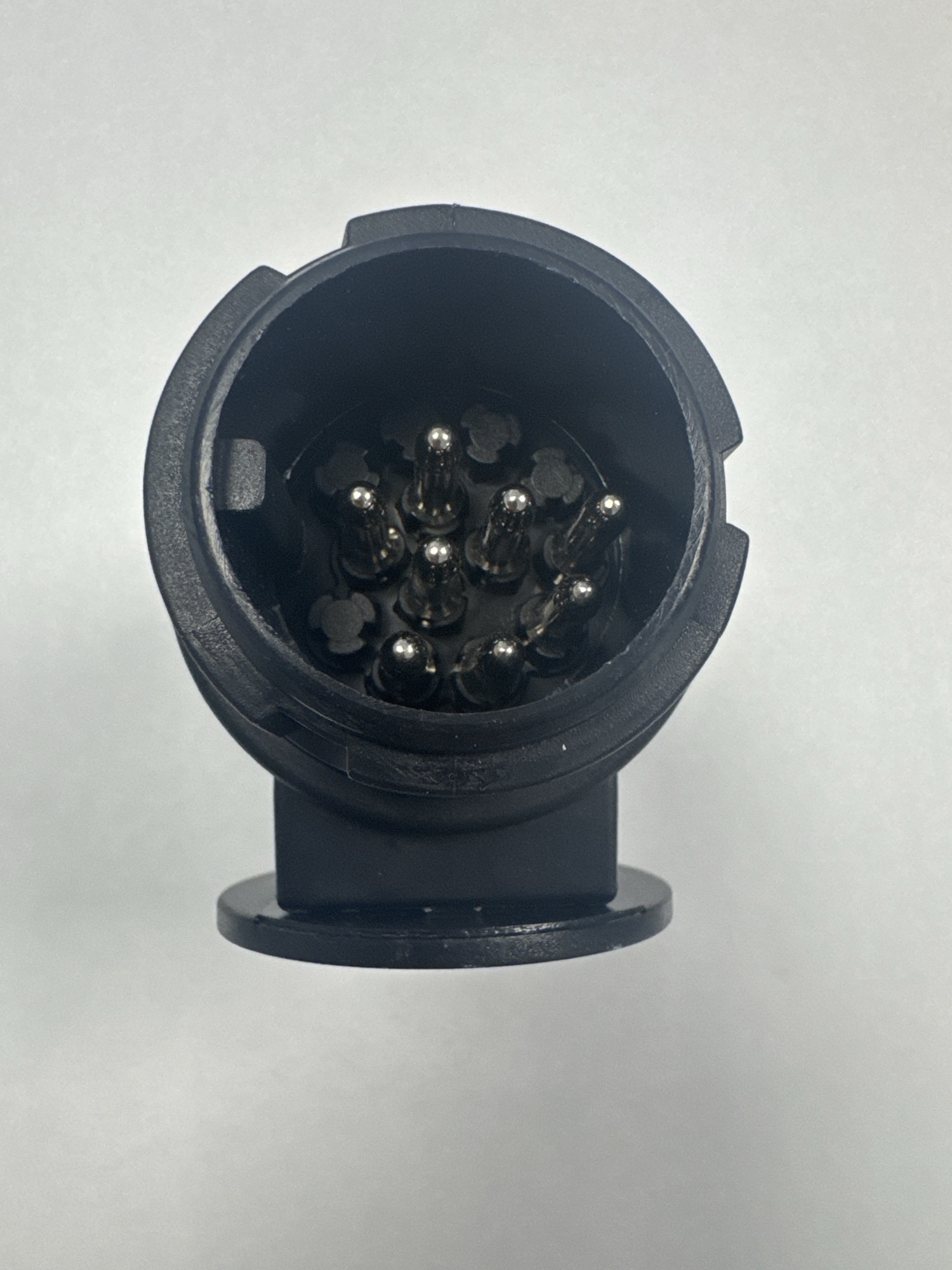 13 Pin Plug (with 8 pins) / 12v European Trailer Board – Mersea Trailers