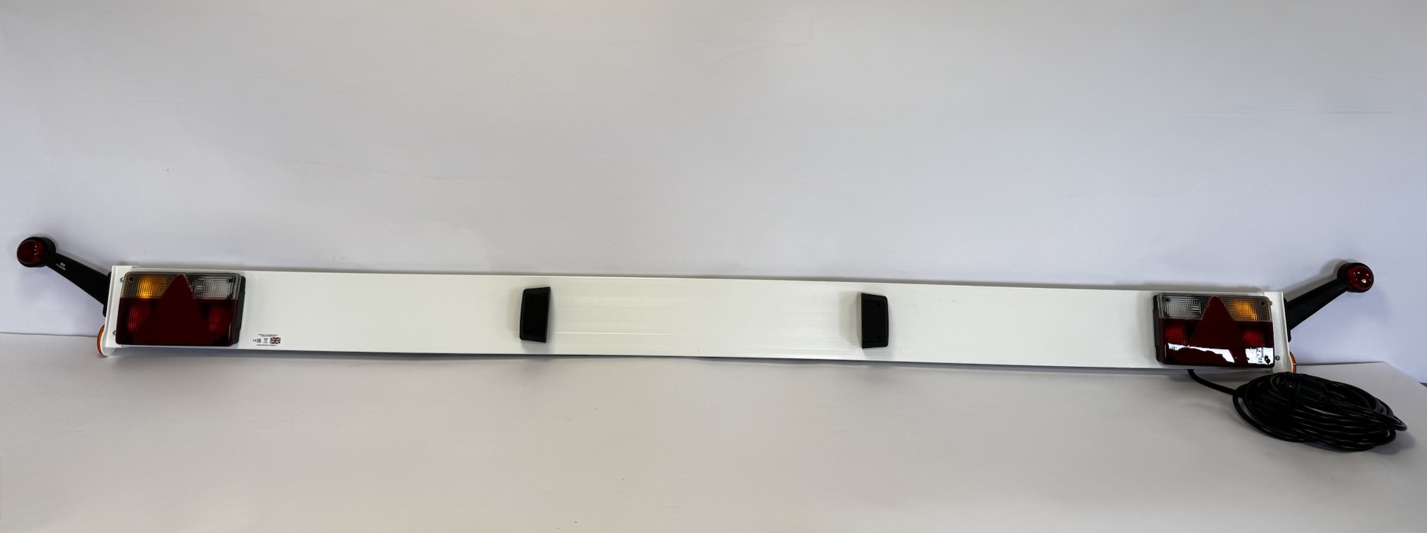 Heavy duty Lighting board 2.29m wide with 10m cable. Two Fog Lights Two ...