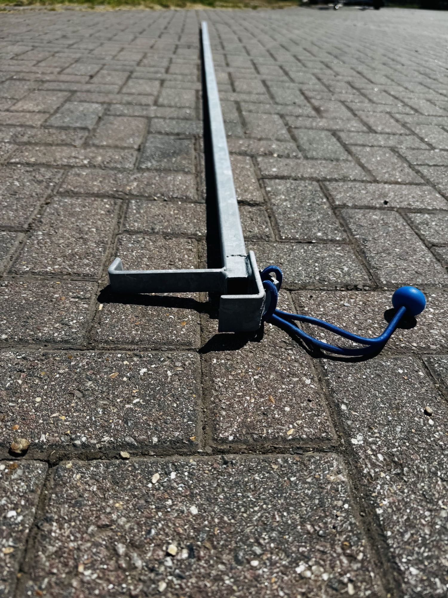 light board arm for Road base25 box 2.75m long, supplied with elastic ...