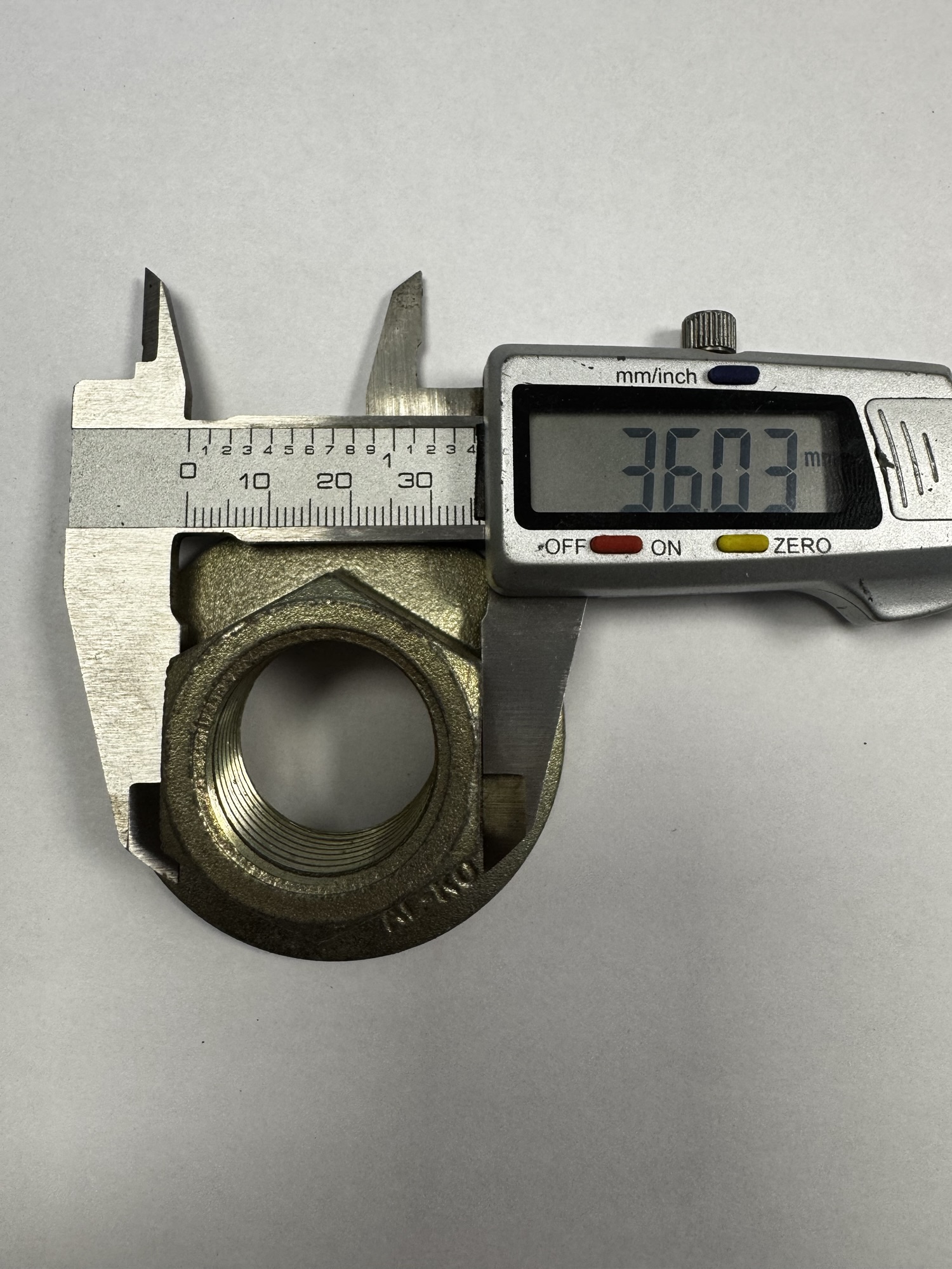 ALKO FLANGED HUB LOCKING NUT (582506) L – Mersea Trailers