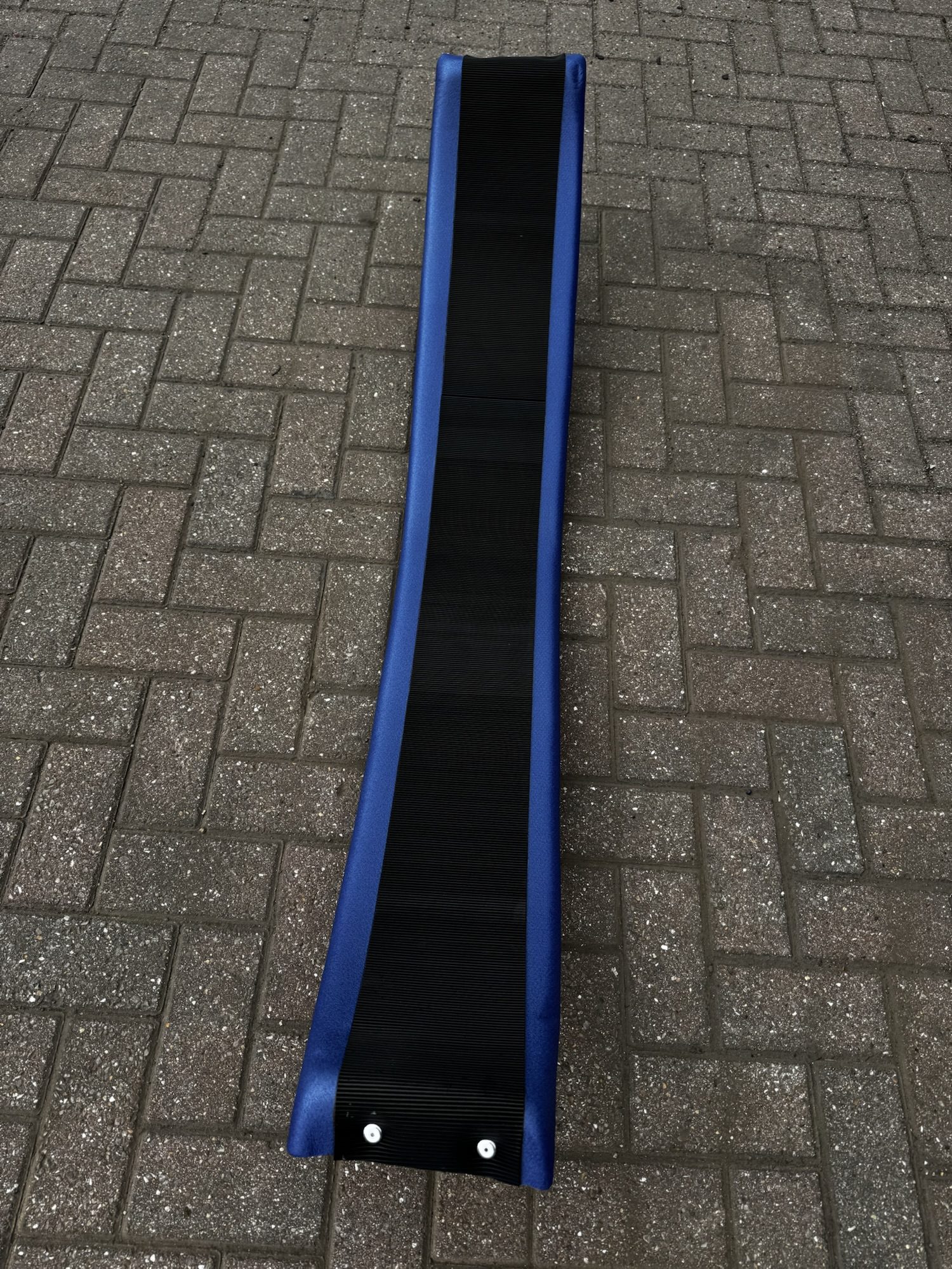 EUROPE Cradle rear foamed and Rubbered – Mersea Trailers