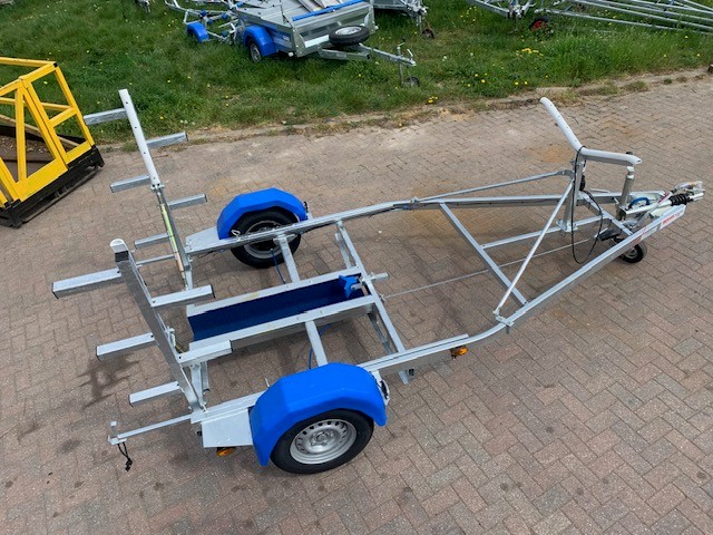 Squib Trailer Lowered – Mersea Trailers