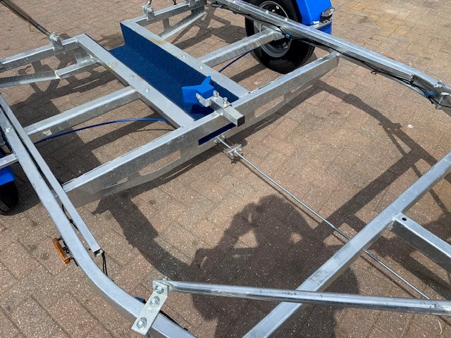 Squib Trailer Lowered – Mersea Trailers