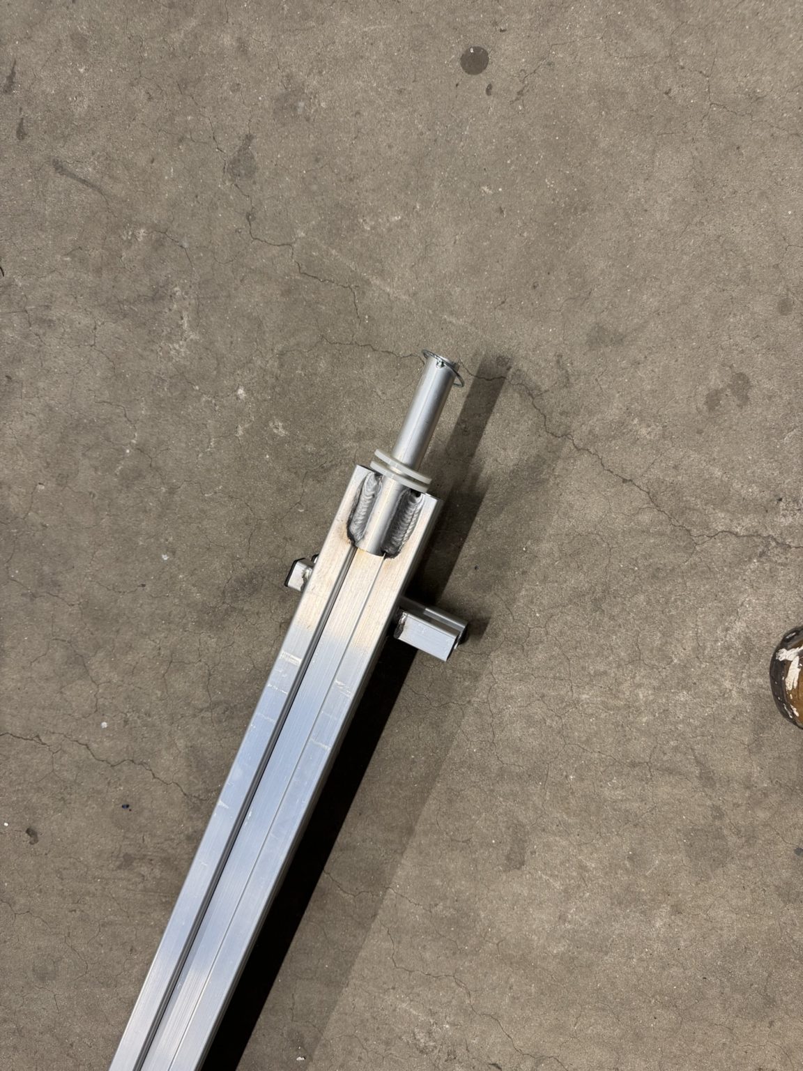 Axle standard for alluminium trolleys – Mersea Trailers